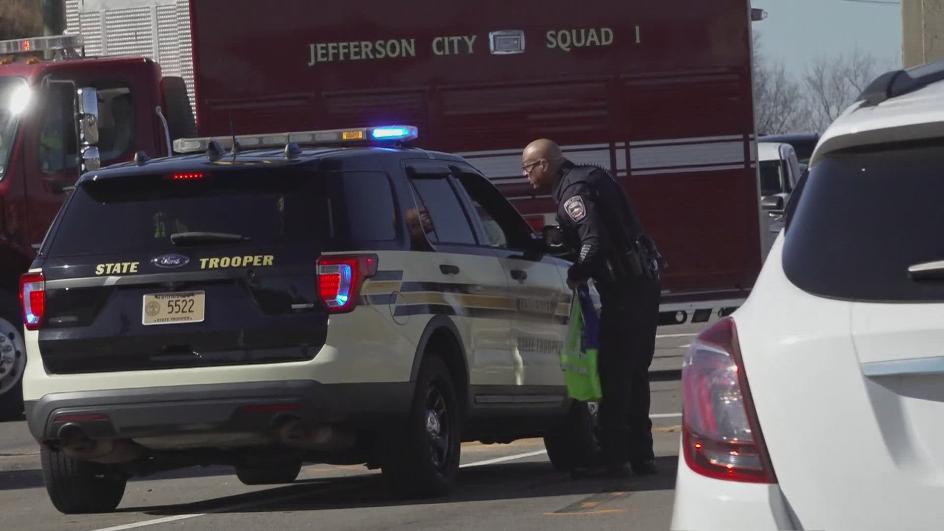 JCPD: Wreck involving police car, ambulance causes delays on Highway 92 ...