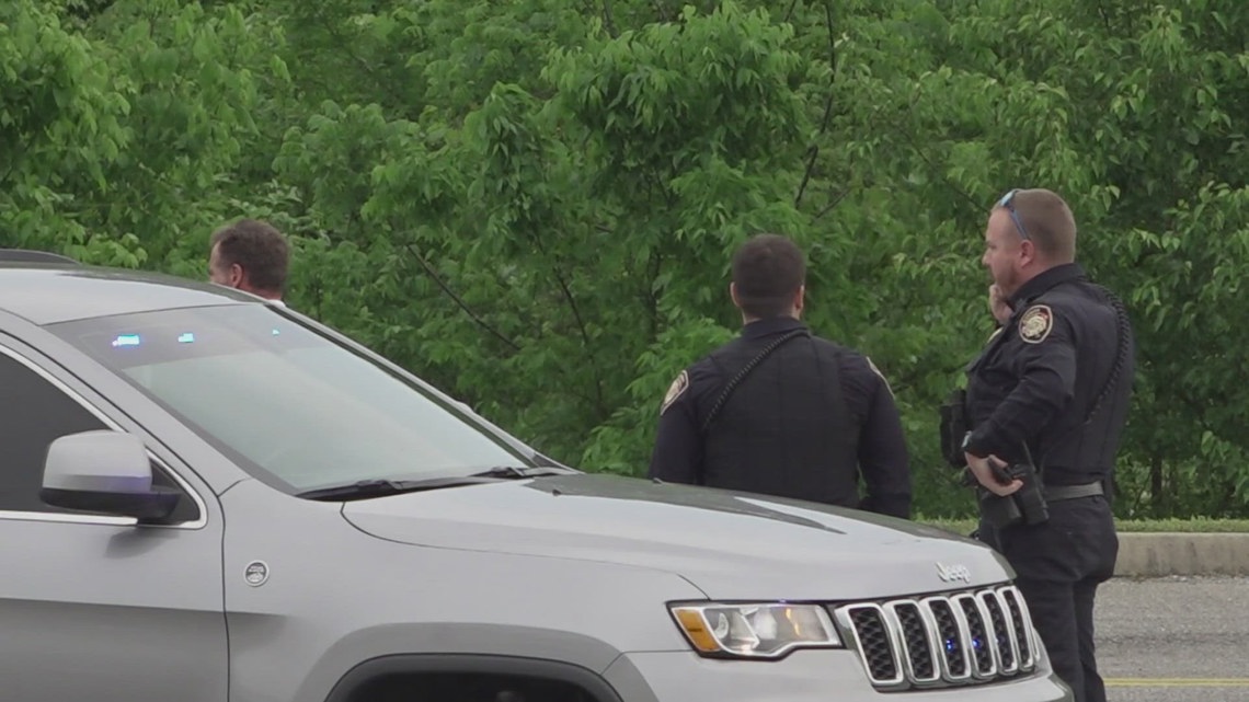 Knox Co. deputies shoot man armed with gun after call about person ...