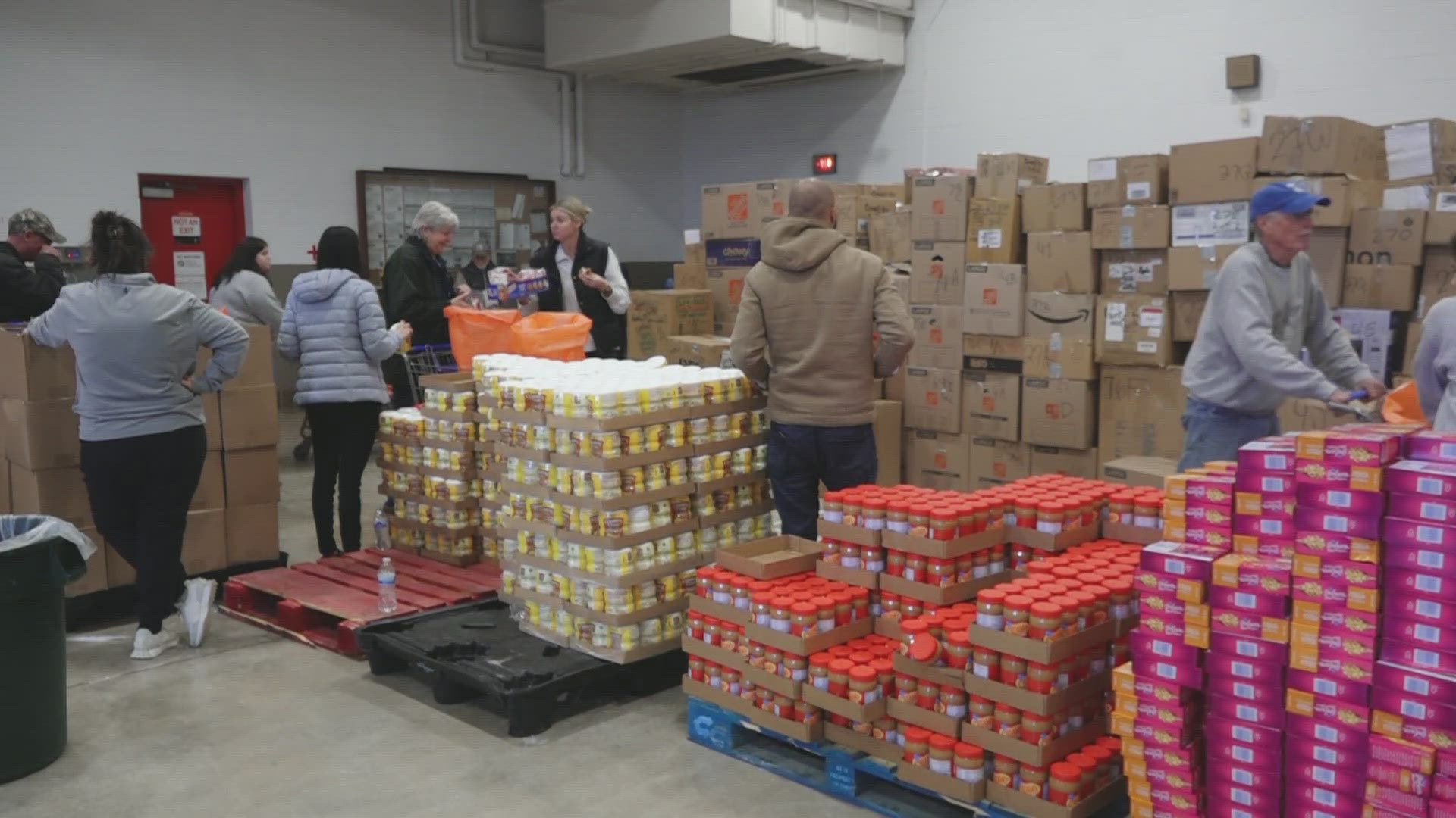 Empty Pantry fund nearing goal for 2025 holiday meal, gift giveaway ...