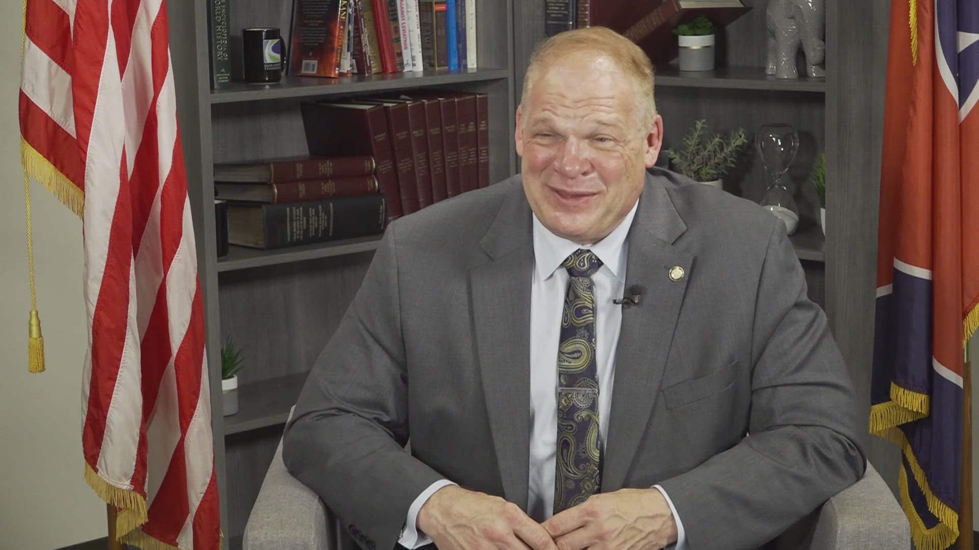 Knox County mayor challenges Gov. Tim Walz to charity wrestling match ...