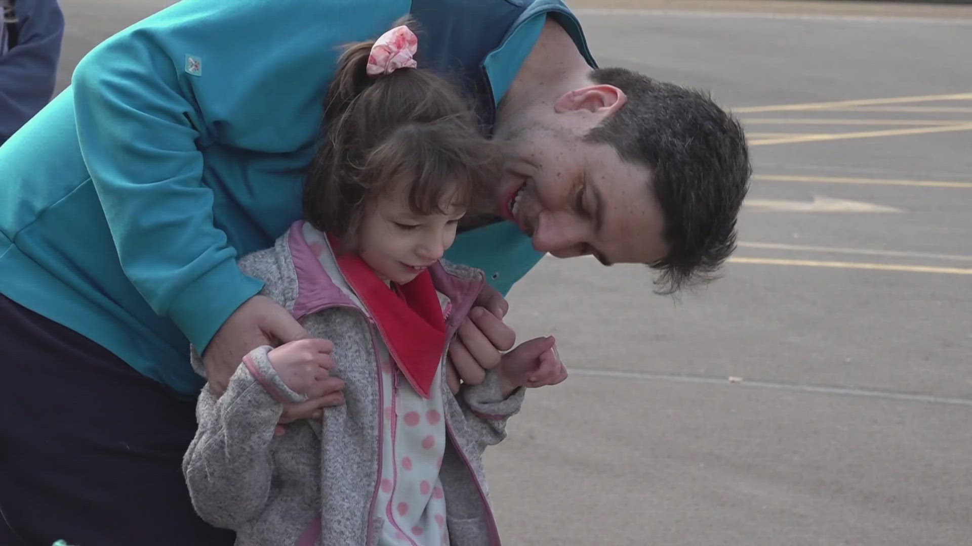 Knoxville family hosts bake sale to bring awareness to rare disease ...