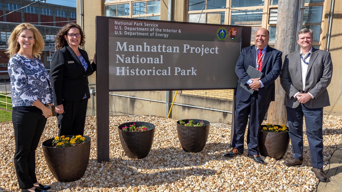 National Park Service sign unveiled at first Y-12 building constructed ...