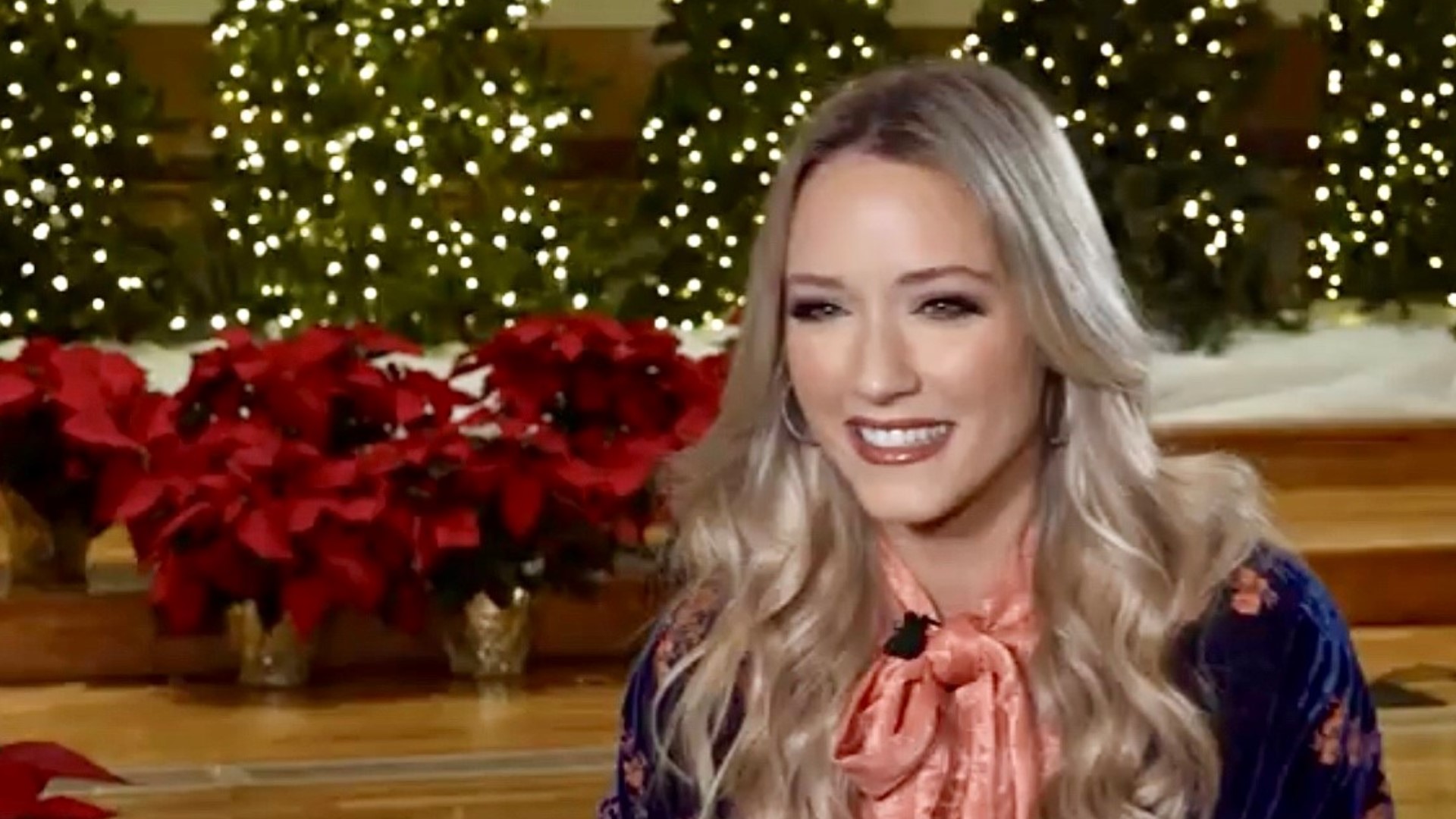 Emily Ann Roberts talks about new album and Blake Shelton | wbir.com