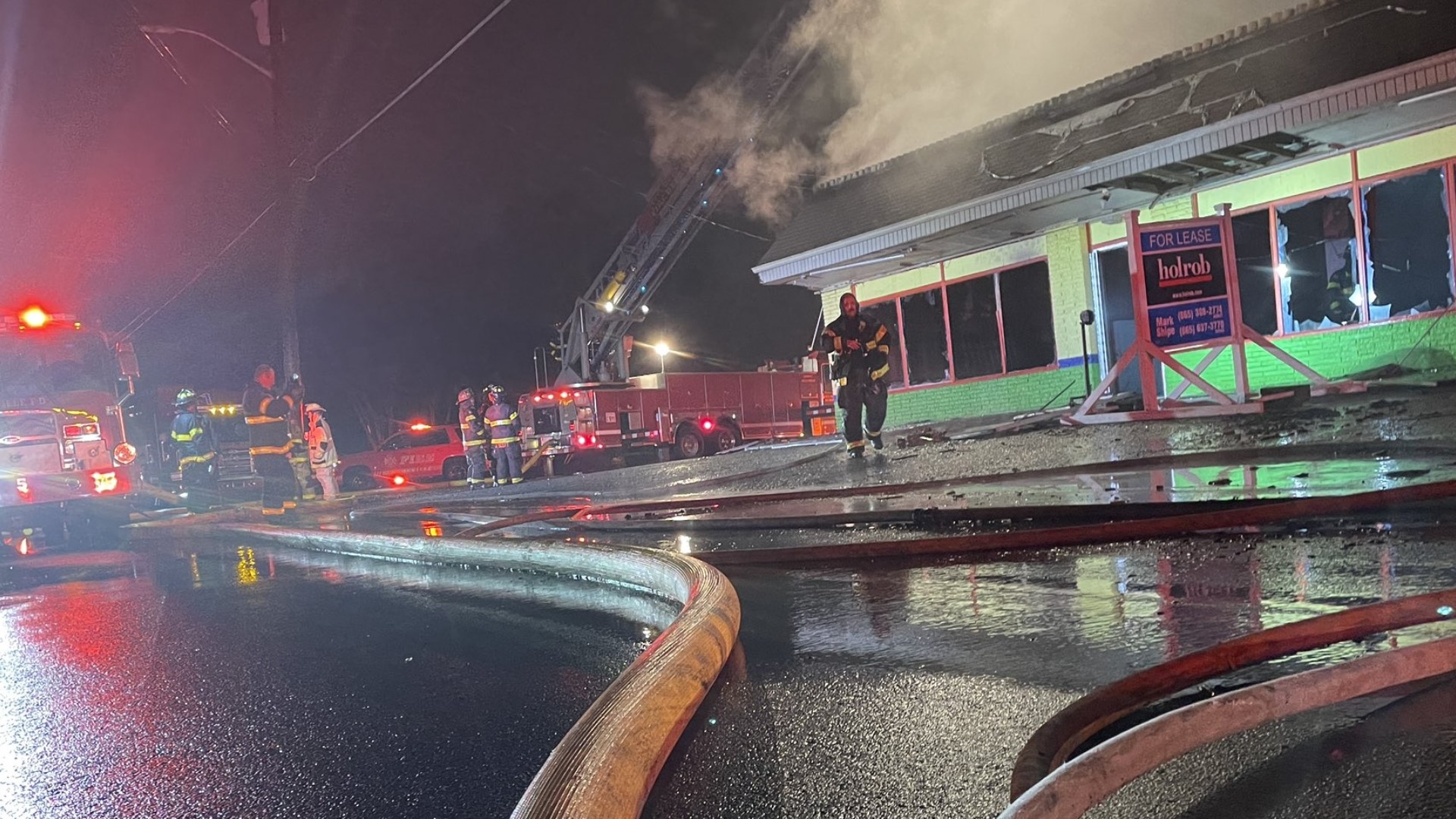 Former Mexican restaurant, market possibly destroyed after fire | wbir.com