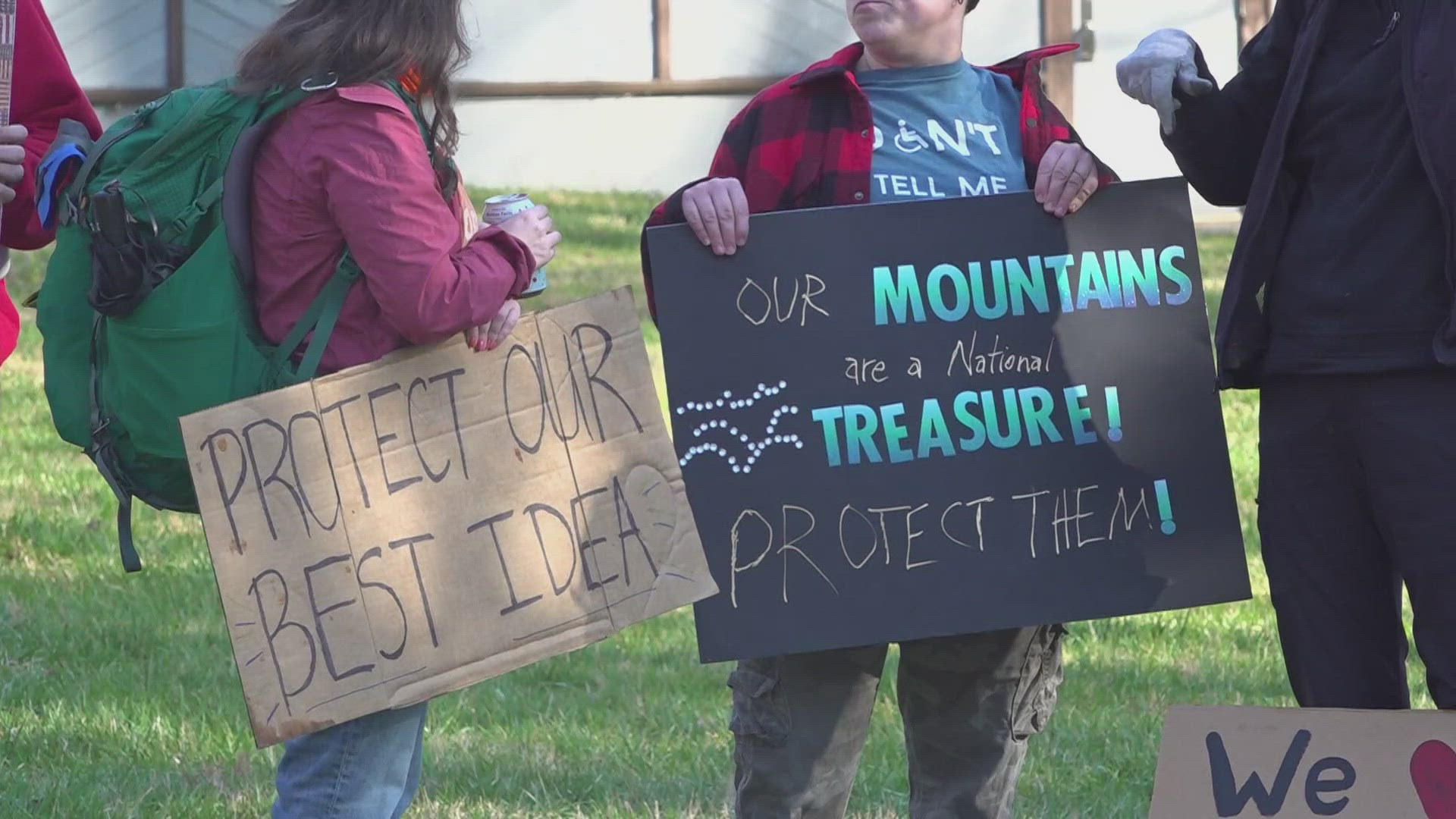 Protests against DOGE pop up across East Tennessee following federal ...