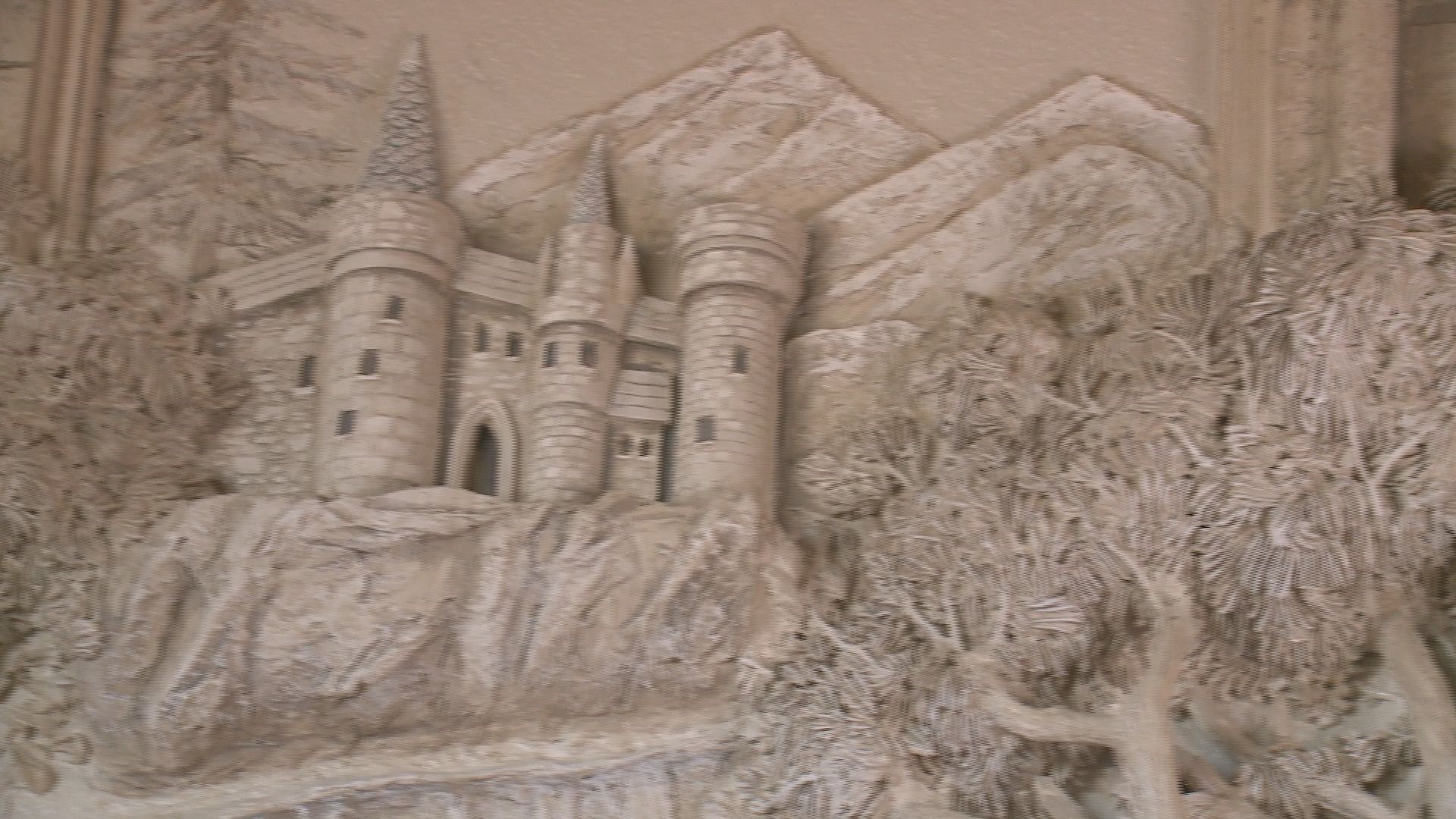 Artist creates 3D plaster murals for high end homes and businesse ...