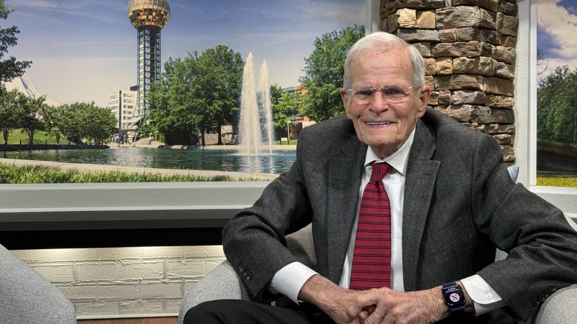 Knoxville TV news legend Bill Williams celebrates 90th birthday | wbir.com