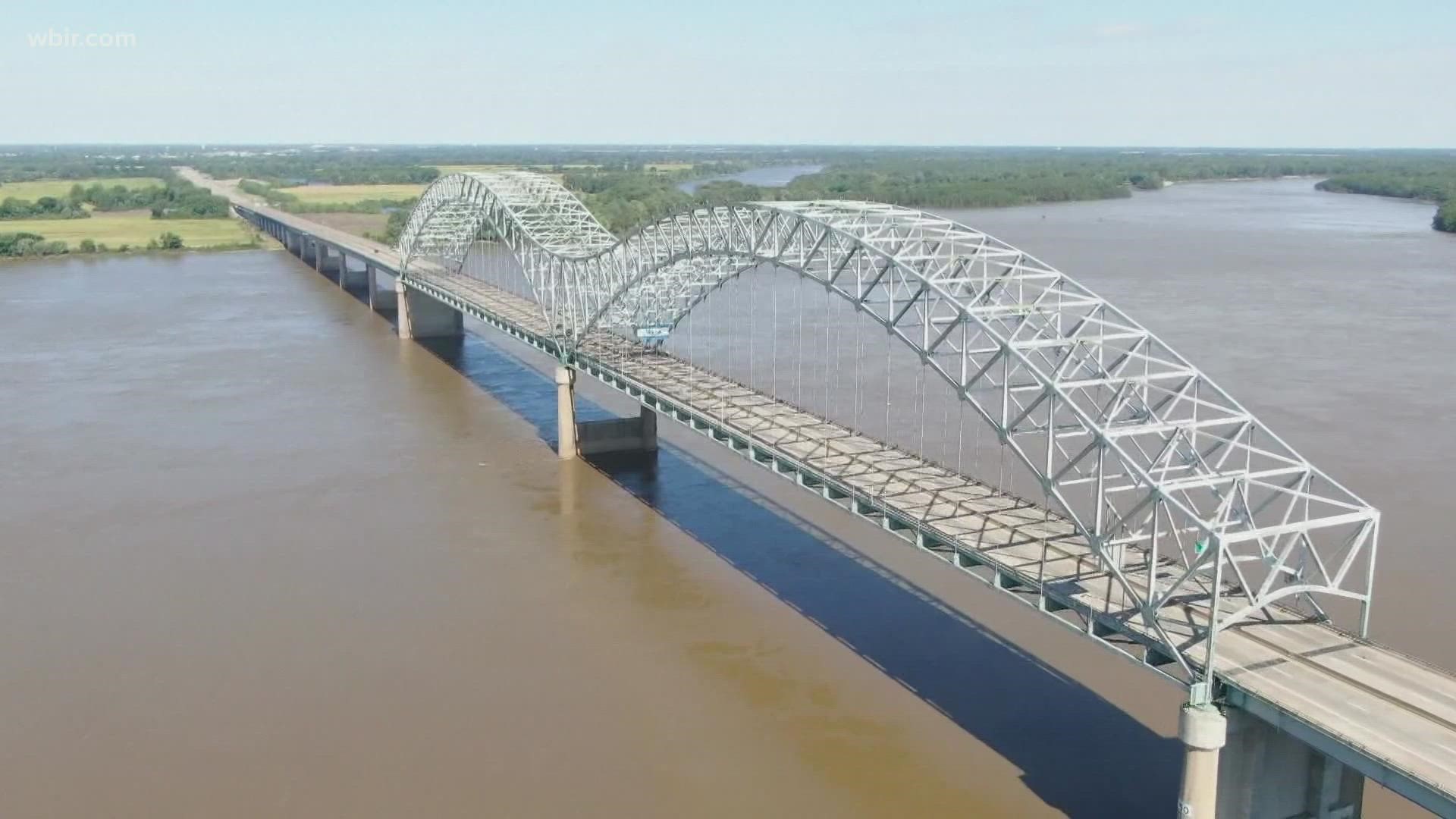 I-40 bridge linking Arkansas, Tennessee re-opened | wbir.com