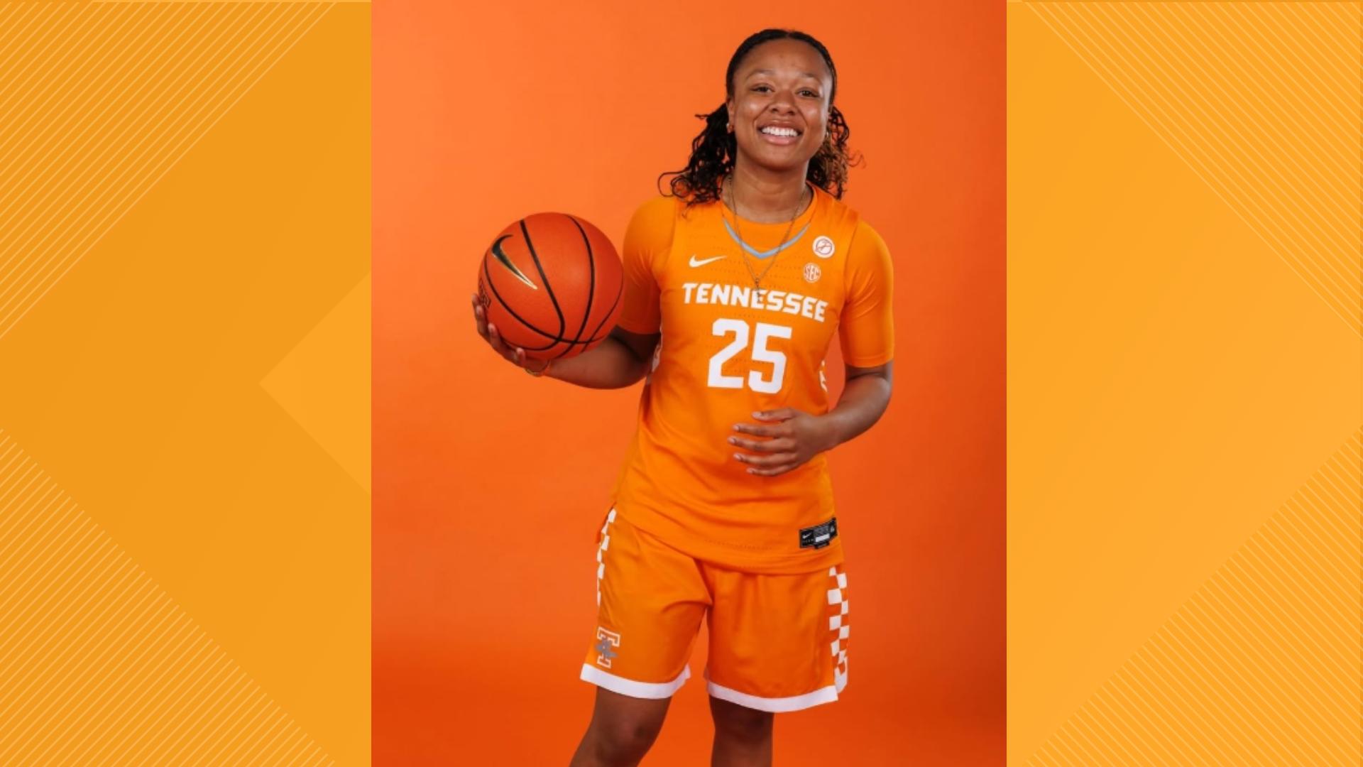 Lady Vols land nation’s top-scoring freshman Naomi White | wbir.com