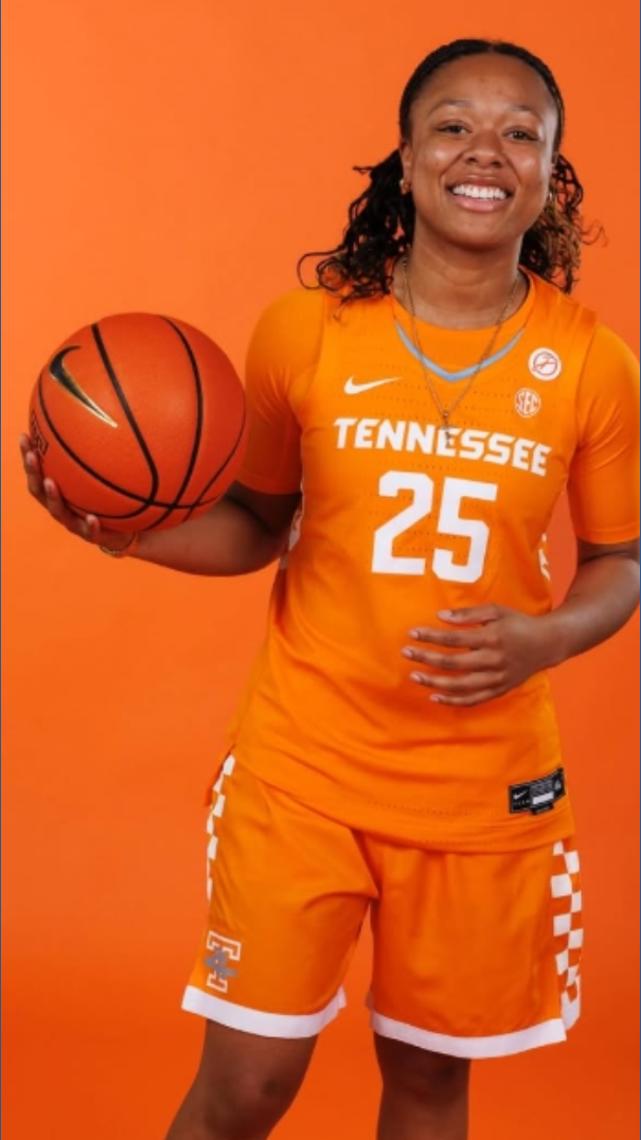Lady Vols land nation’s top-scoring freshman Naomi White | wbir.com