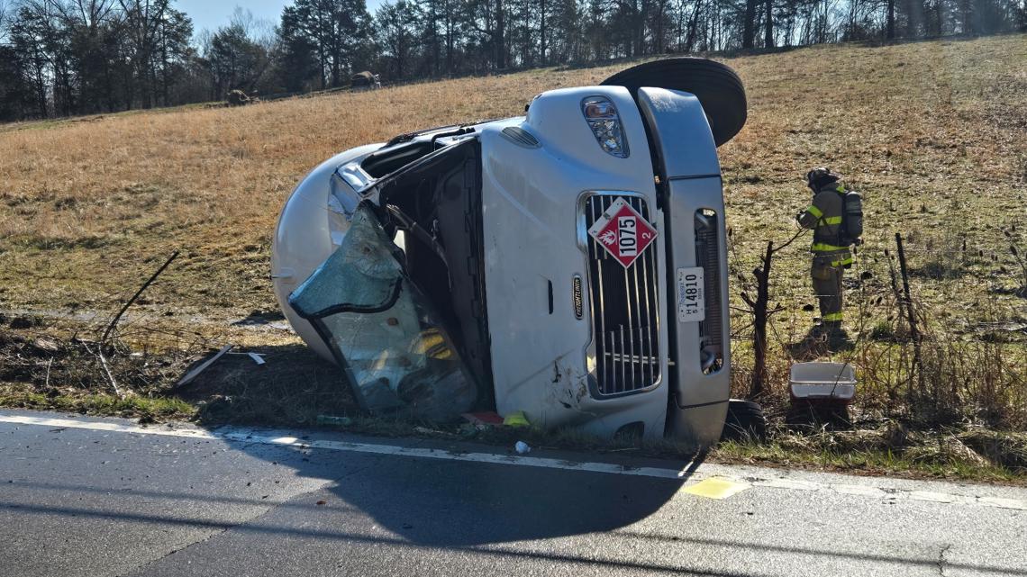 Propane truck crash prompts East Emory Road evacuation | wbir.com