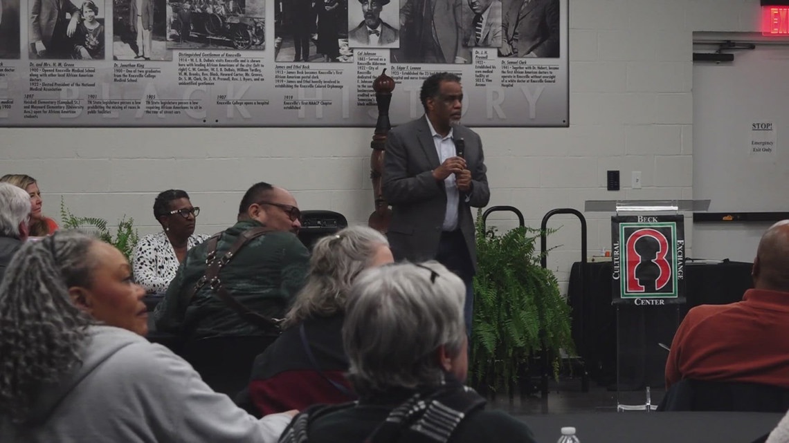 Democratic state leaders host town hall meeting on upcoming legislative ...