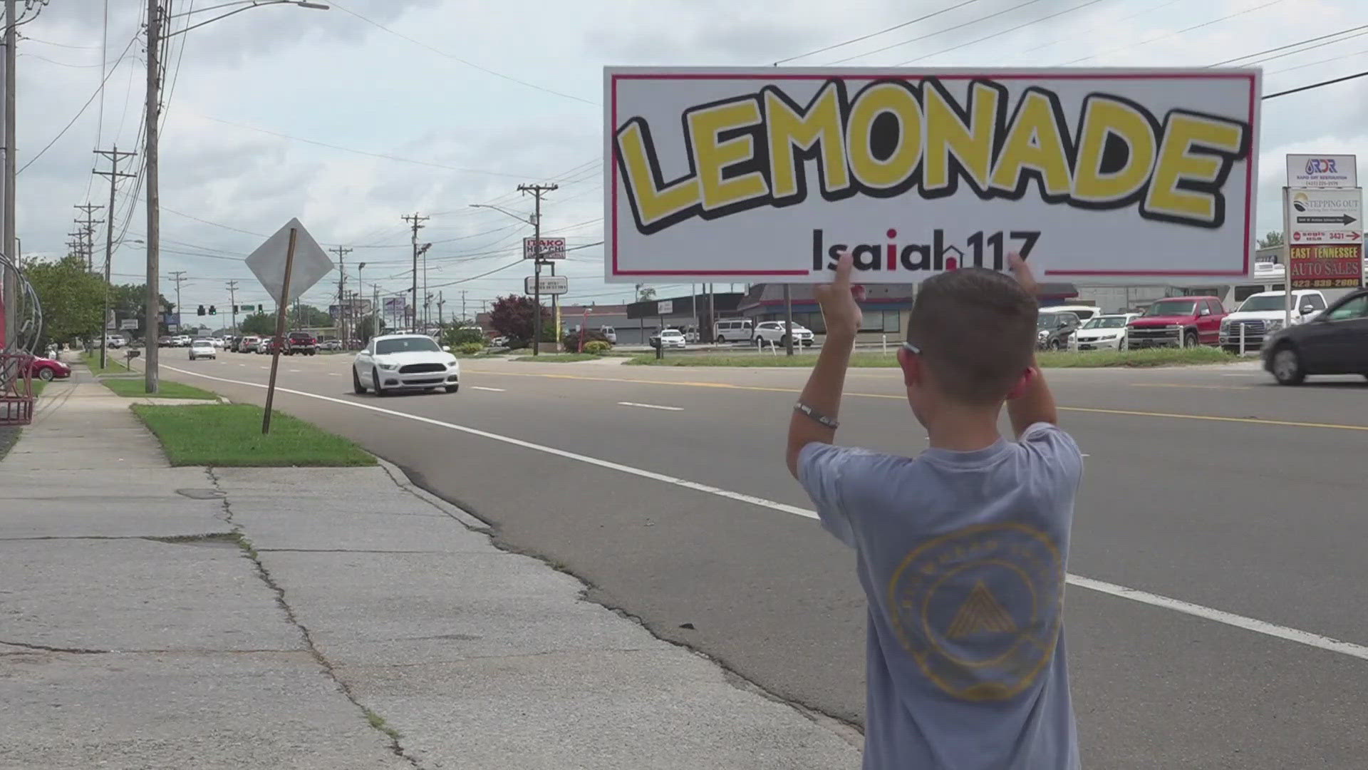 Isaiah 117 House Hosts Lemonade Challenge | wbir.com