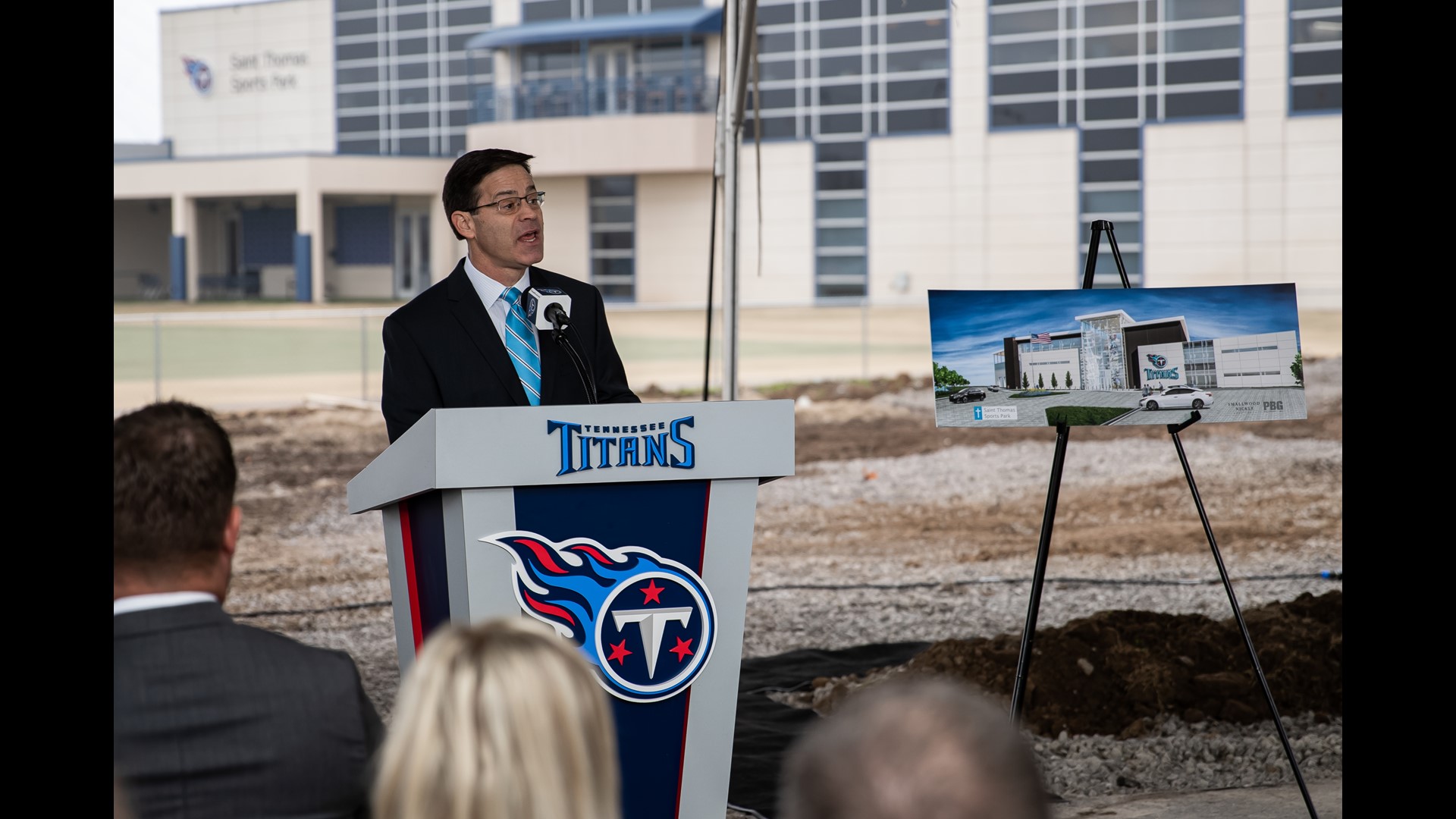 Mike Keith, Voice of the Tennessee Titans, celebrates 25 years | wbir.com