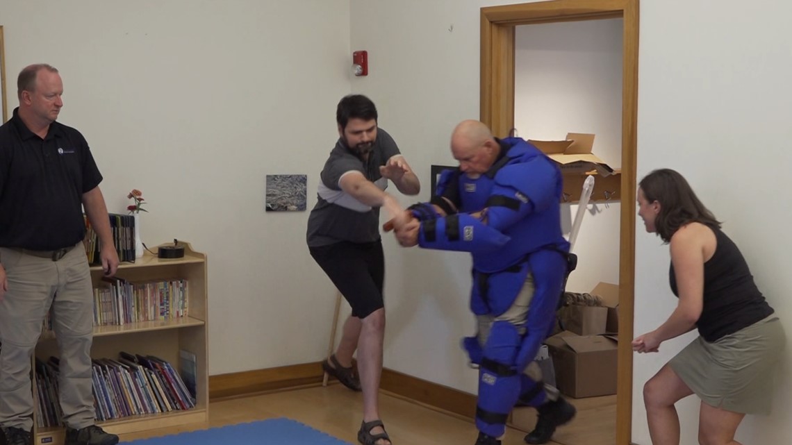 Former FBI agent helps organize active shooting training at Knoxville ...