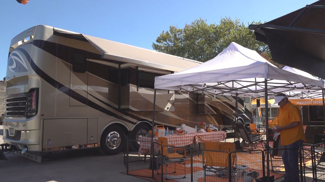 Tennessee Fans Celebrate Game Days with Tailgating Tradition | wbir.com