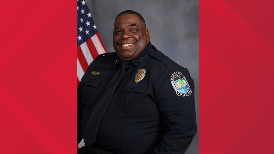 Veteran KPD officer facing misdemeanor theft charge retires | wbir.com