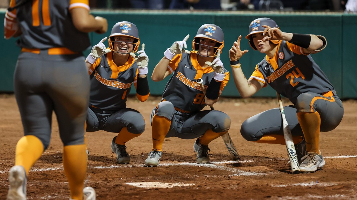 Tennessee softball sweeps doubleheader to start 2023 season | wbir.com