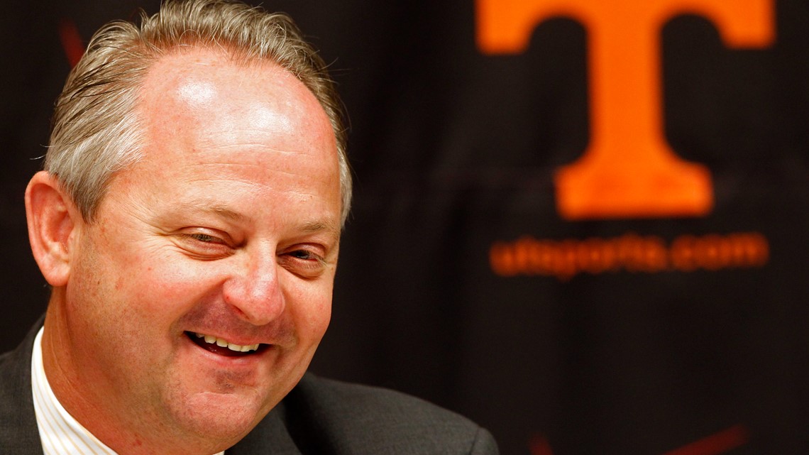 Mike Hamilton, former Tennessee Athletics Director, dead at 60 years ...