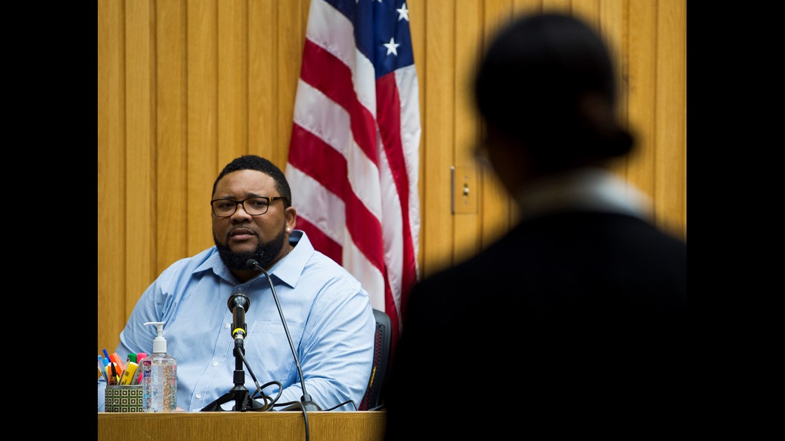Boyd trial, Day 1: A burned body by the tracks, a final glimpse of the ...