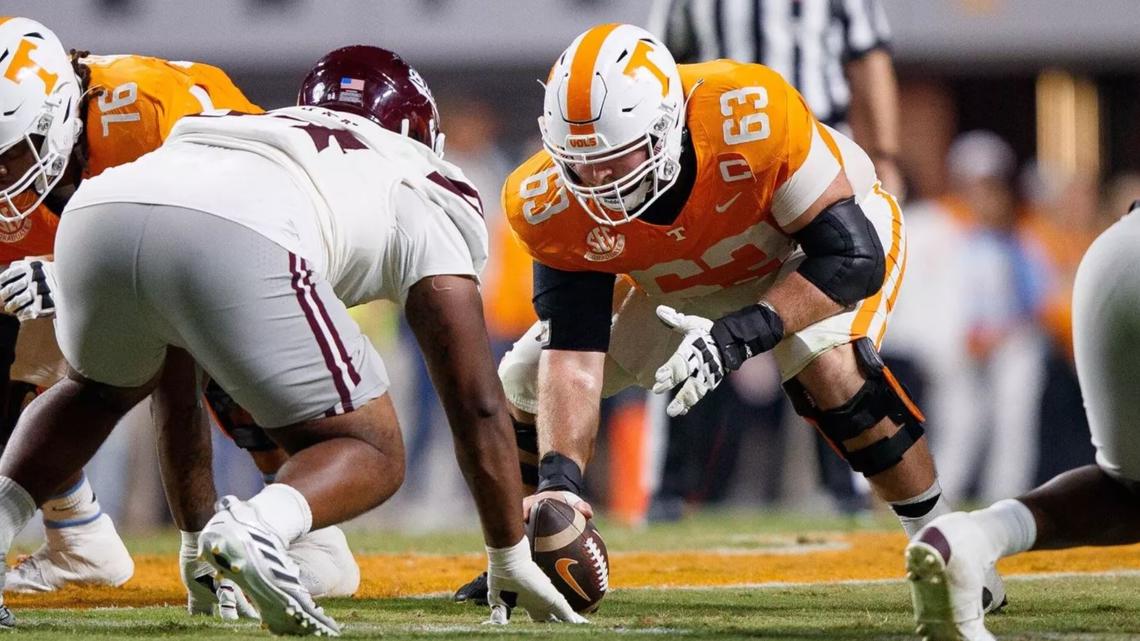 TN center Cooper Mays named finalist for Rimington Trophy | wbir.com