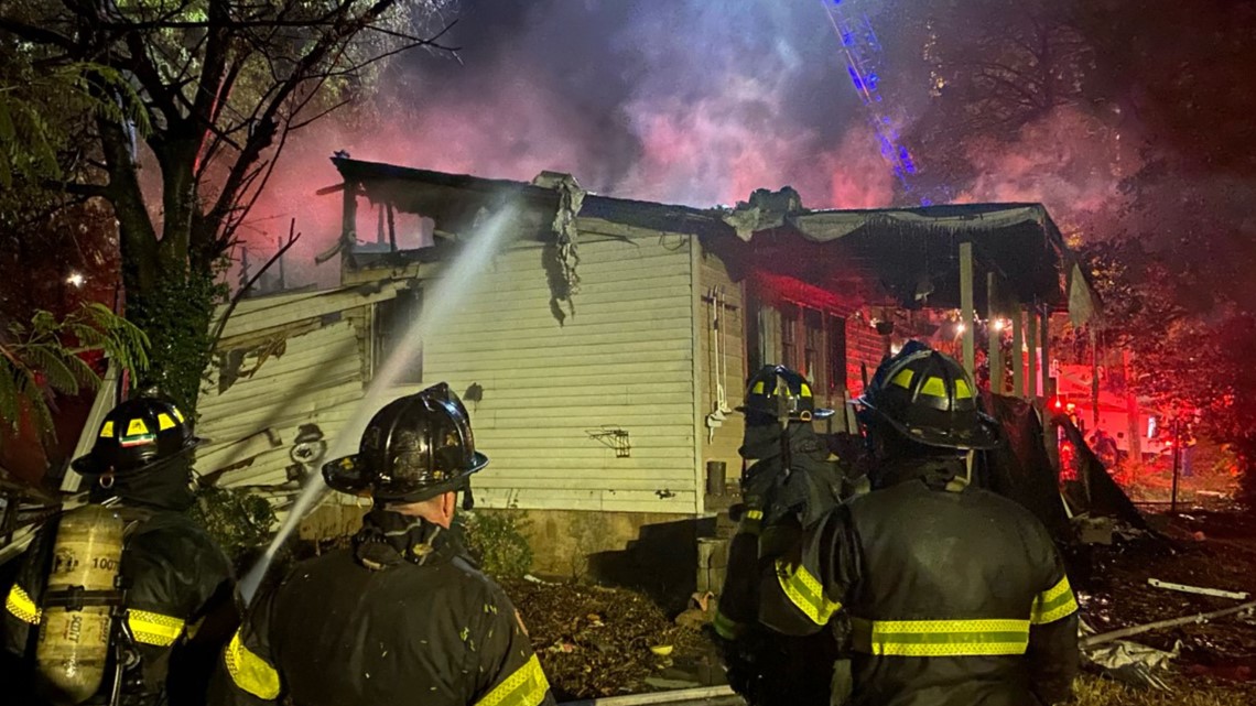 Firefighter sent to hospital for evaluation after house fire | wbir.com