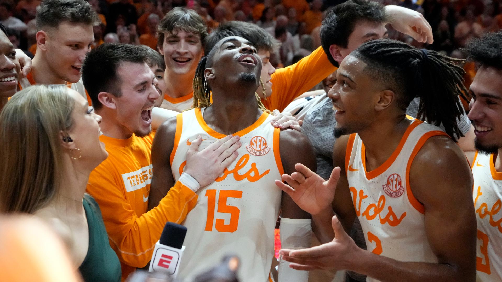 Tennessee men's basketball moves to No. 4 in AP Top 25 Poll after ...