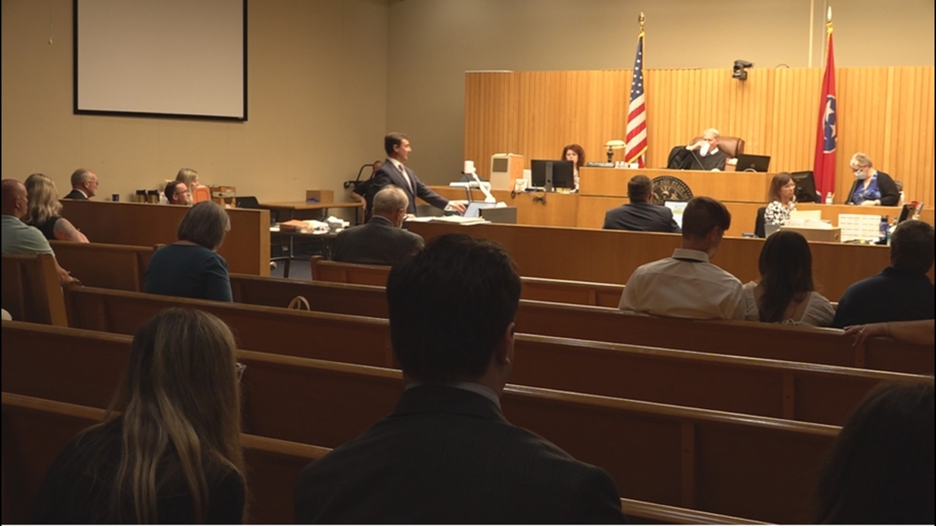 Knox County foster dad convicted of raping girl presents evidence in ...