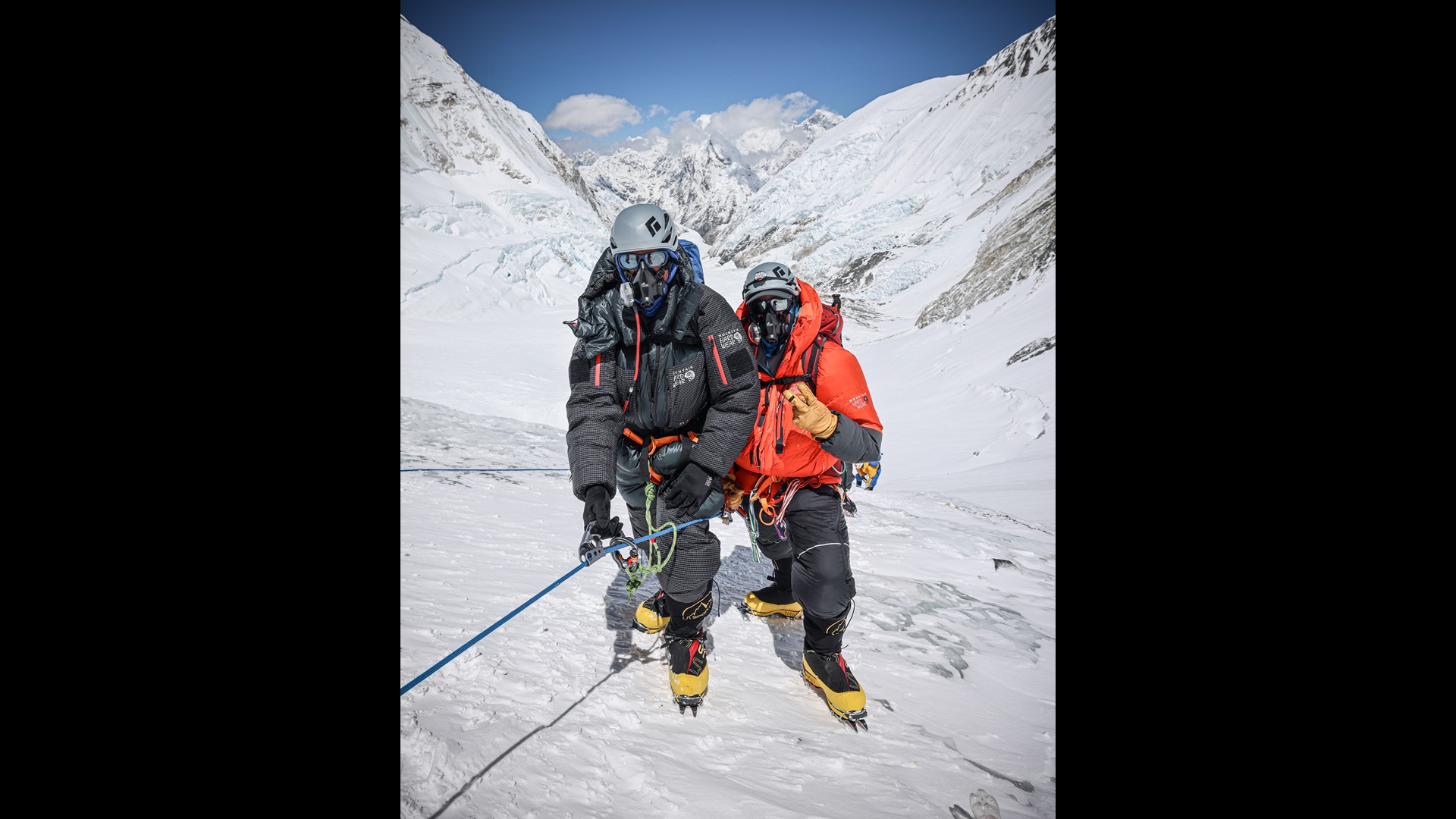 Knoxville native, blind veteran complete Mount Everest hike | wbir.com