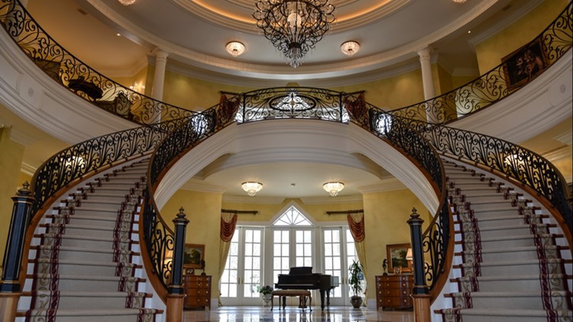 The DeBusk Mansion, biggest house in Knox County | wbir.com