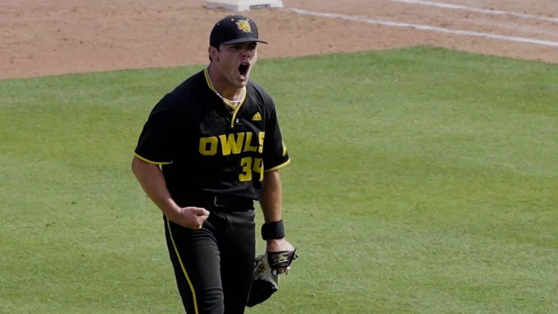 'Hate propaganda' flyers tied to the KKK found across East Tennessee ...