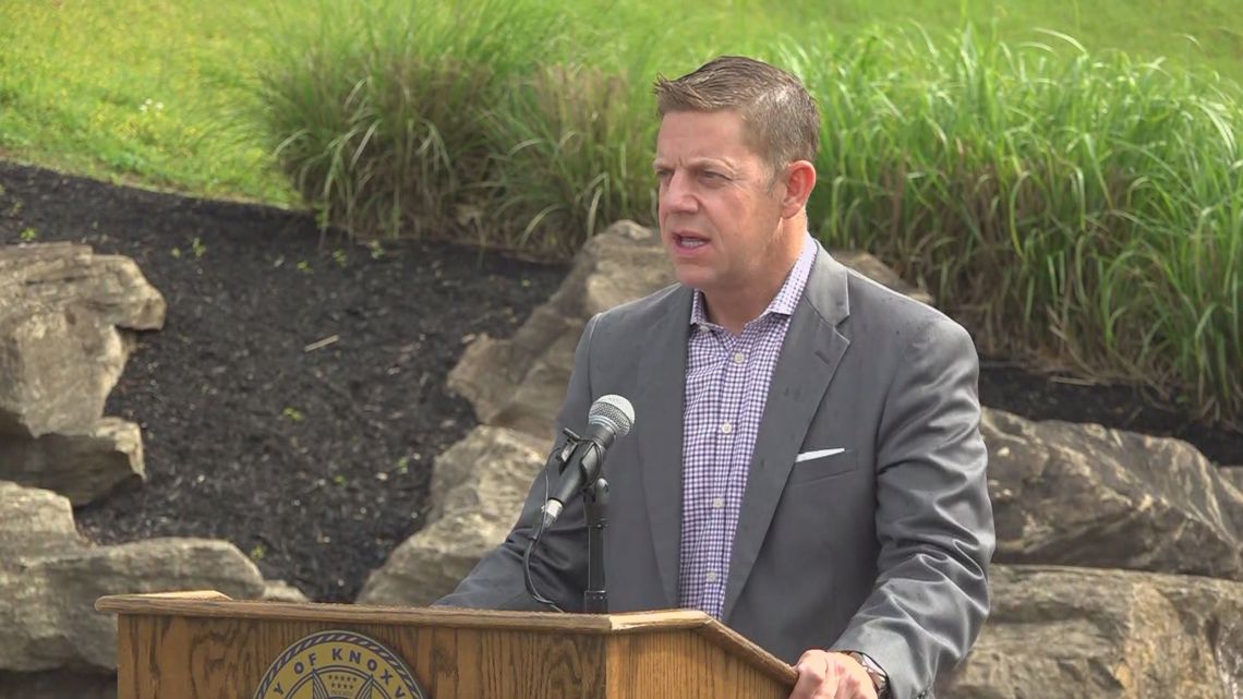 '[She was] unforgettable' | Bill Williams shares favorite memory of ...