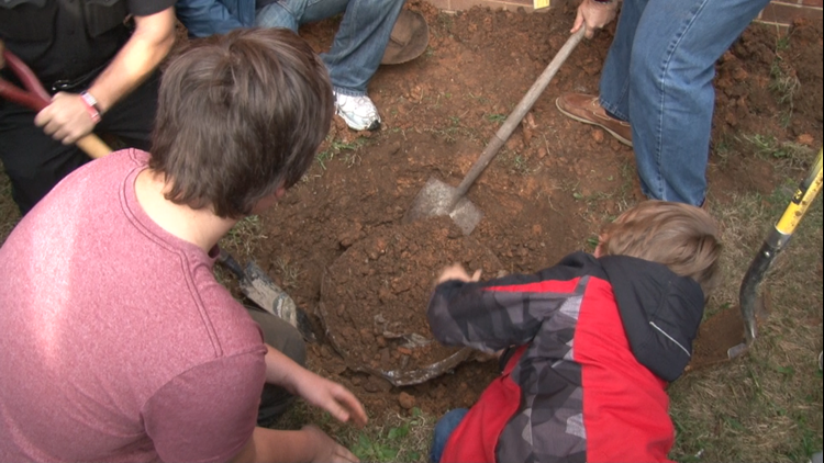 A glimpse of a different time: Gresham Middle School alumni unearth ...