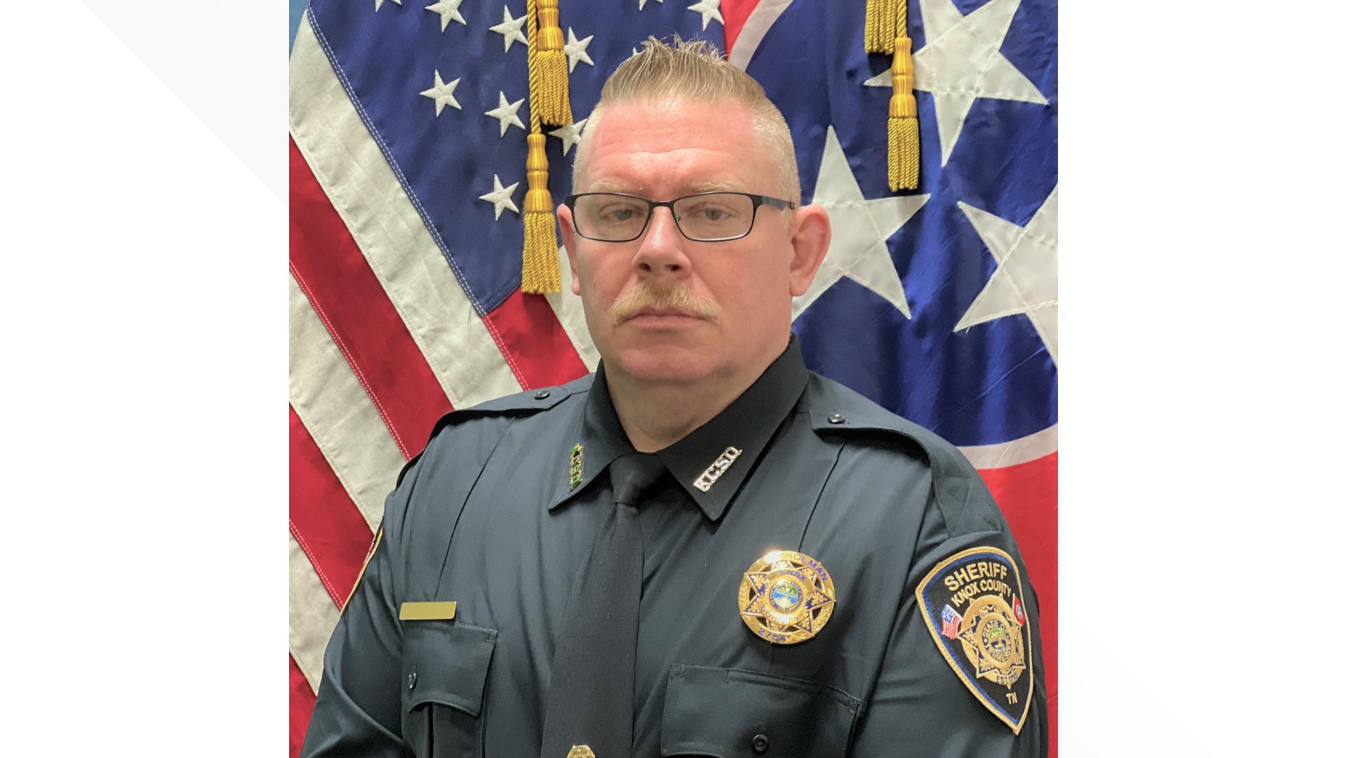 Deputy hospitalized after 'serious' head-on crash while responding to ...