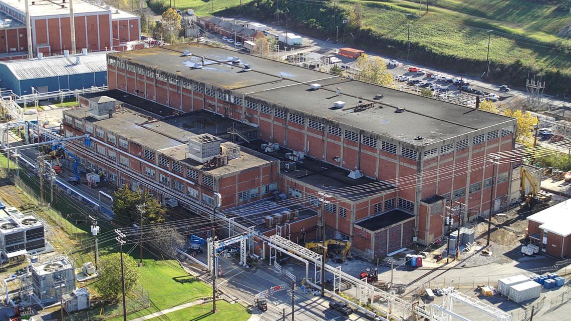 Oak Ridge crews continue demolition work on old uranium-enrichment ...