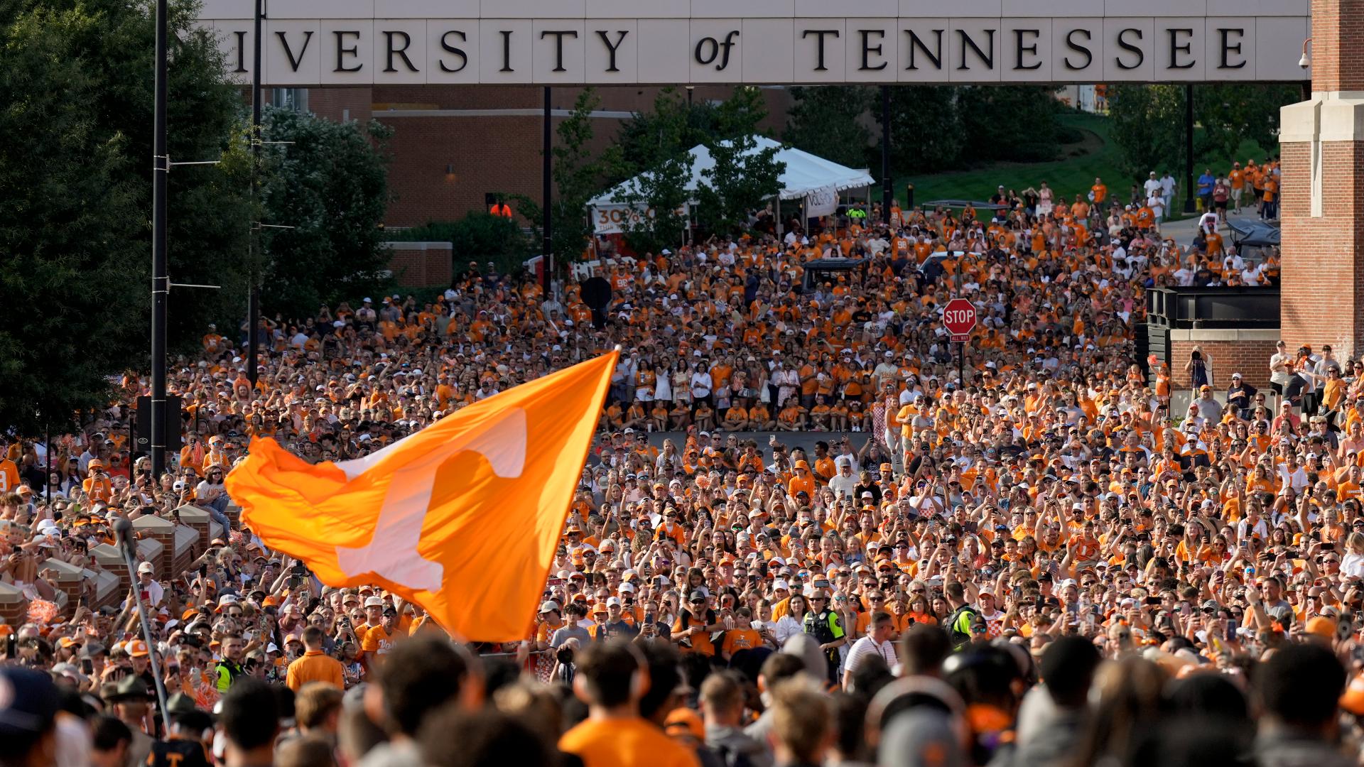 Here's when Tennessee will take on Alabama on Oct. 19 | wbir.com