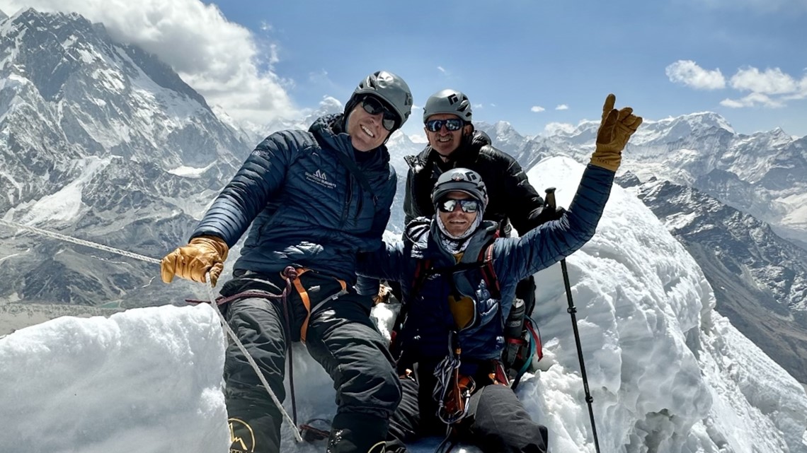 Blind veteran conquers Mount Everest | wbir.com