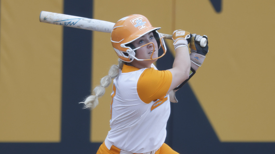 Taylor Pannell hits walk-off home run to give Lady Vols game-one win ...