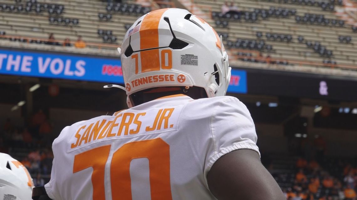 David Sanders Jr. tackles new role with help from mentor at Tennessee ...