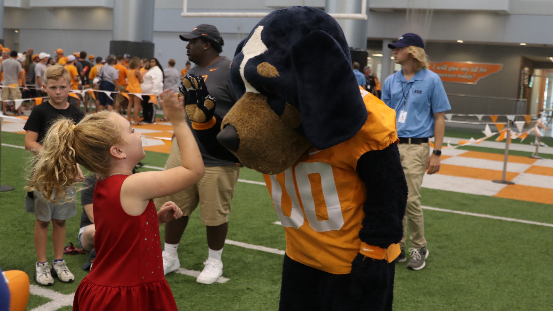 SEC mascots wish everyone a happy thanksgiving | wbir.com