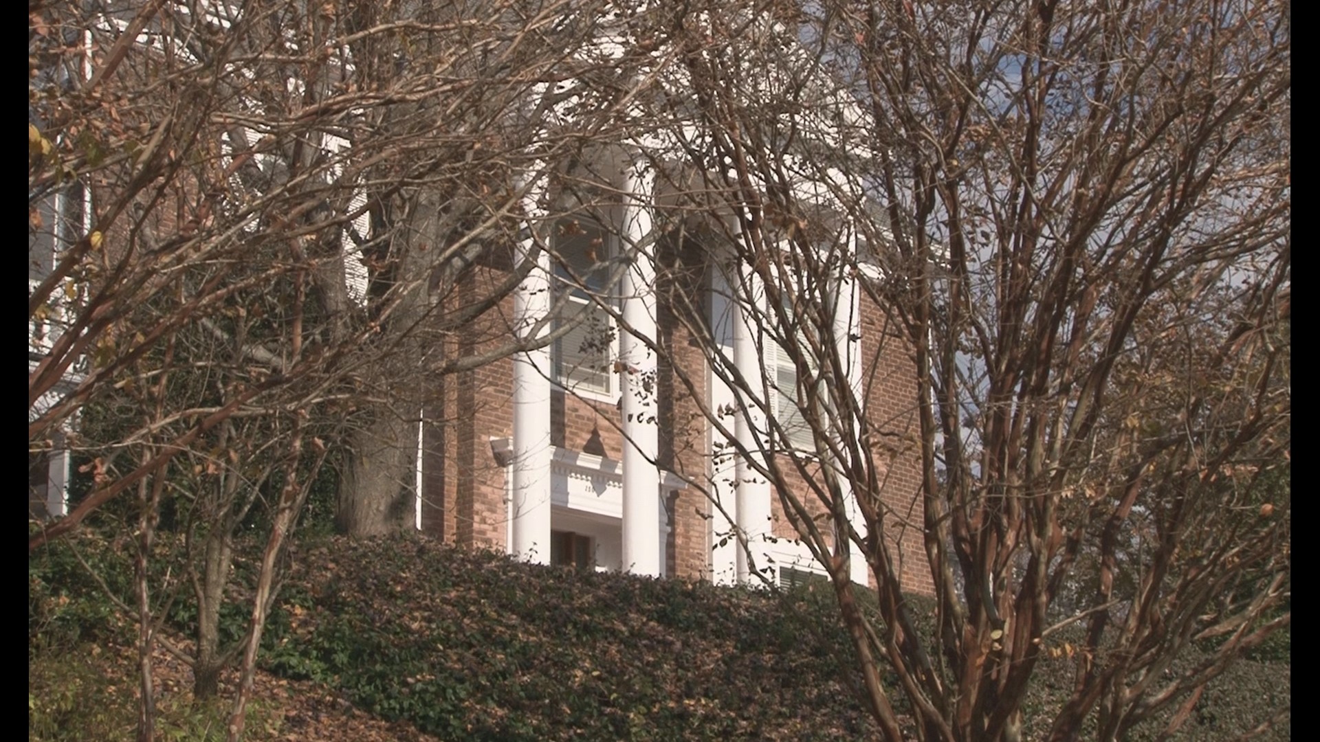 Antebellum mansion hidden amid Knoxville sprawl sells for $2M | wbir.com