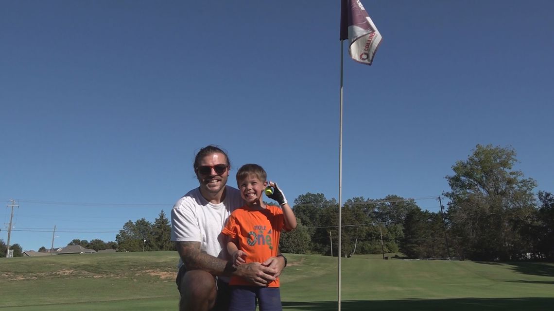 Knoxville 4-year-old becomes the youngest golfer ever at Beverly Park ...