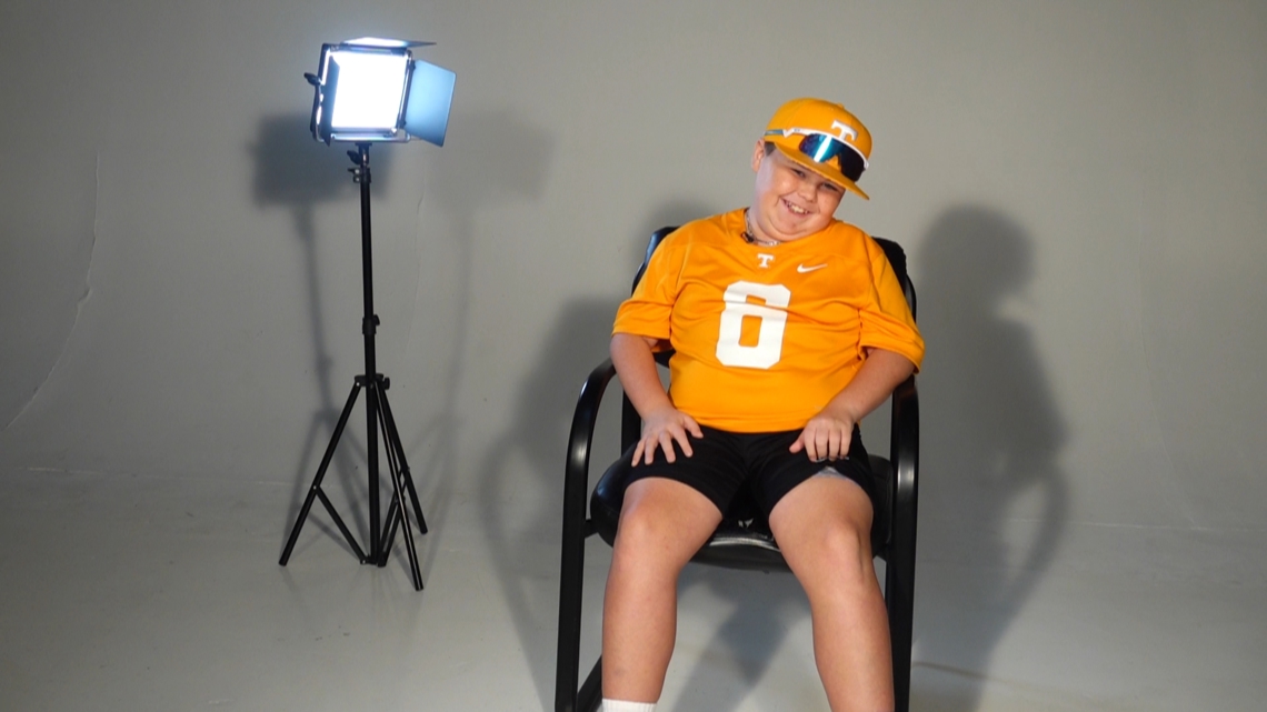 Young Vols fan capturing fans' attention with dance moves | wbir.com