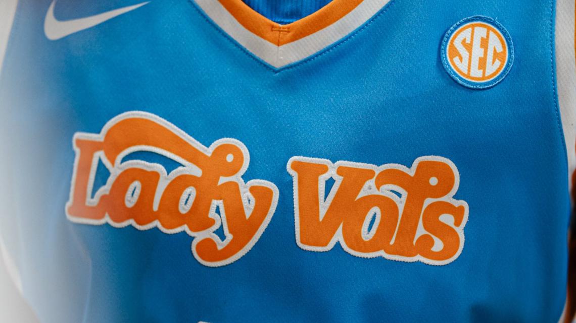 Fans gear up for Lady Vols' Sweet 16 tournament in Alabama | wbir.com