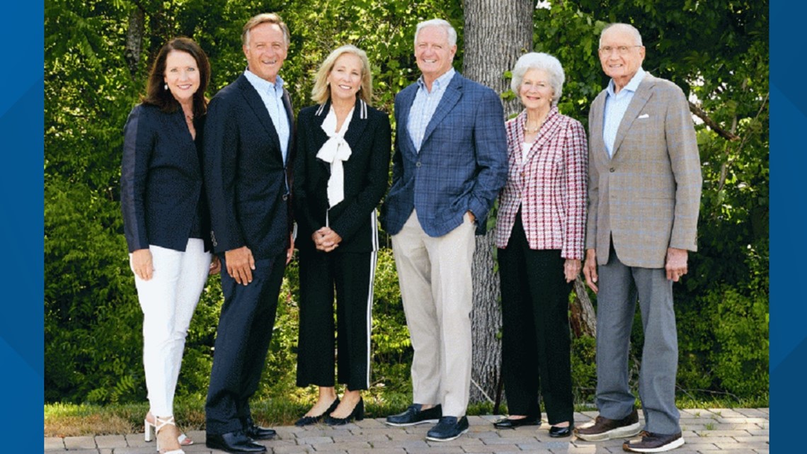 Haslam family donates $40 million to UT Business School | wbir.com