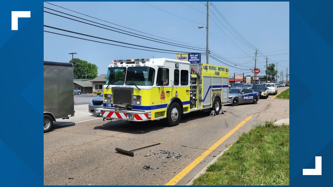 Rural Metro: Investigation underway after two-car crash near Halls ...