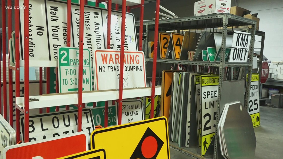 'Give me a sign' | Meet the man behind every street sign in Knoxville ...