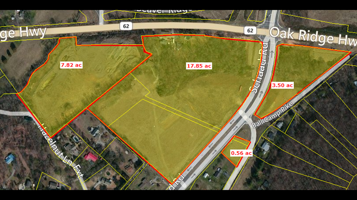 Oak Ridge Highway and Schaad Road construction on shopping center ...