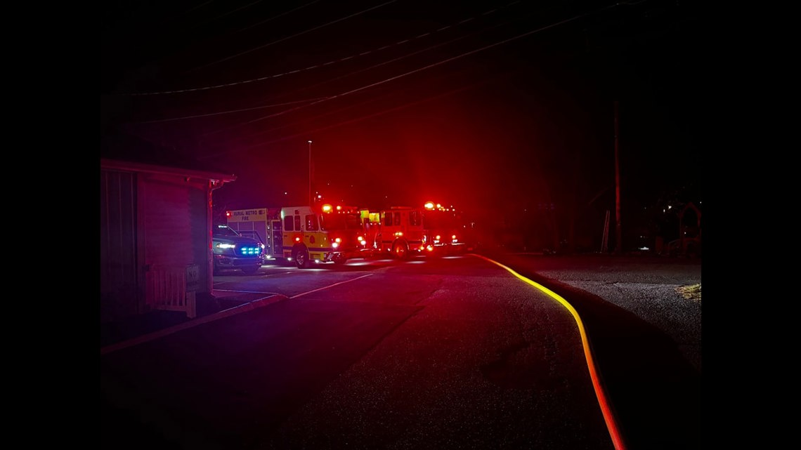 Halls mobile home fire injures three | wbir.com