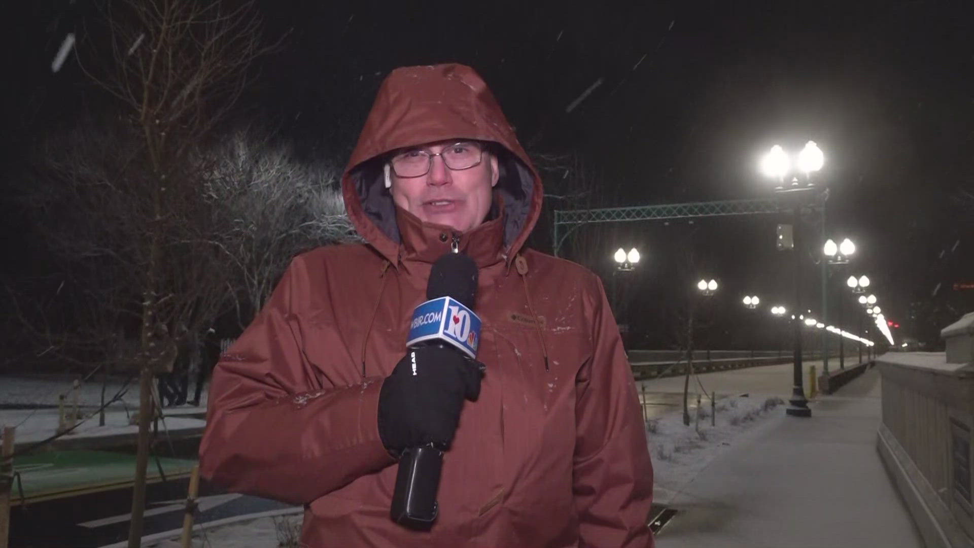 Mike Simon tells us about the snowfall friday night in Knoxville | wbir.com